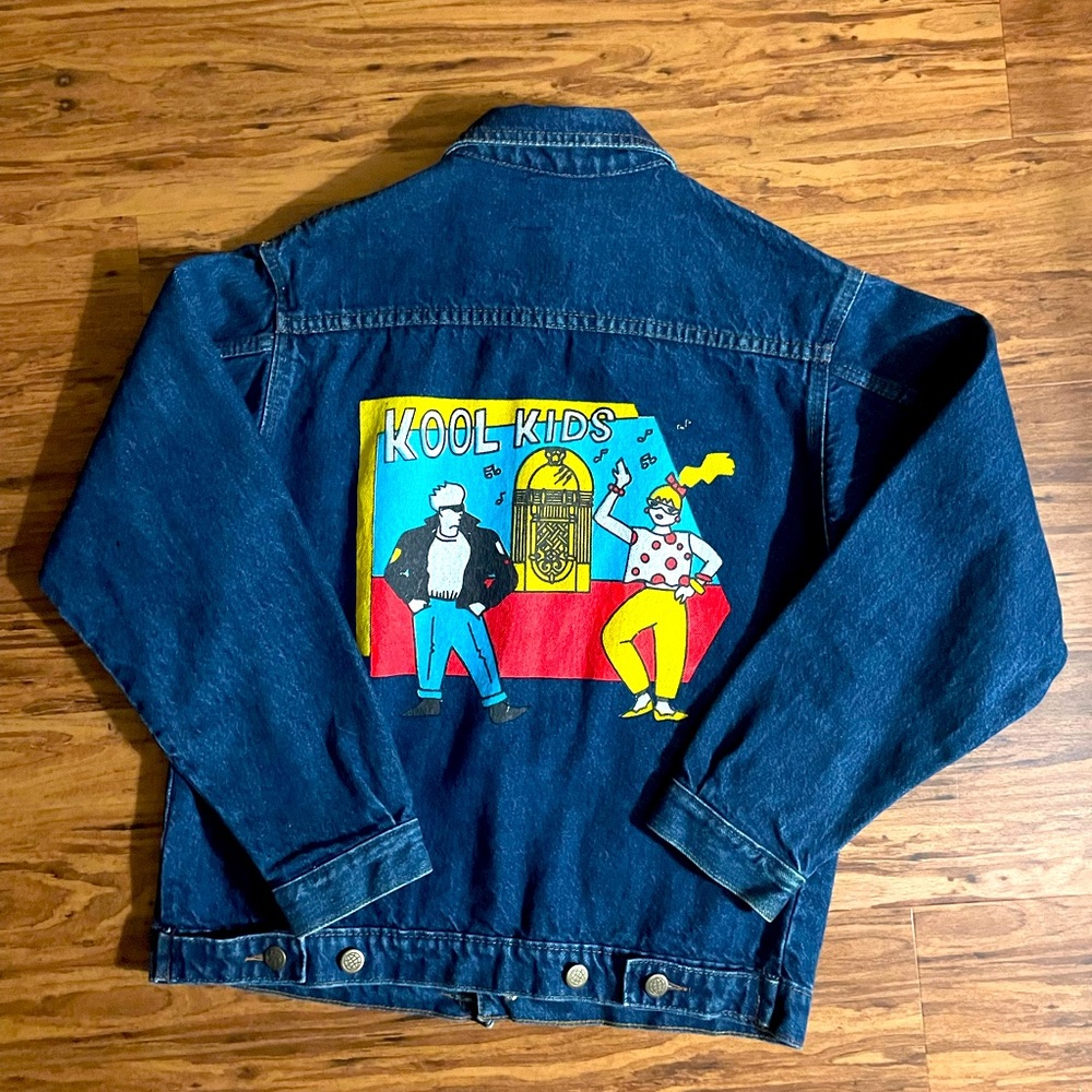 Rare Find! Hand Painted Vintage Denim Jacket Size S - Gem